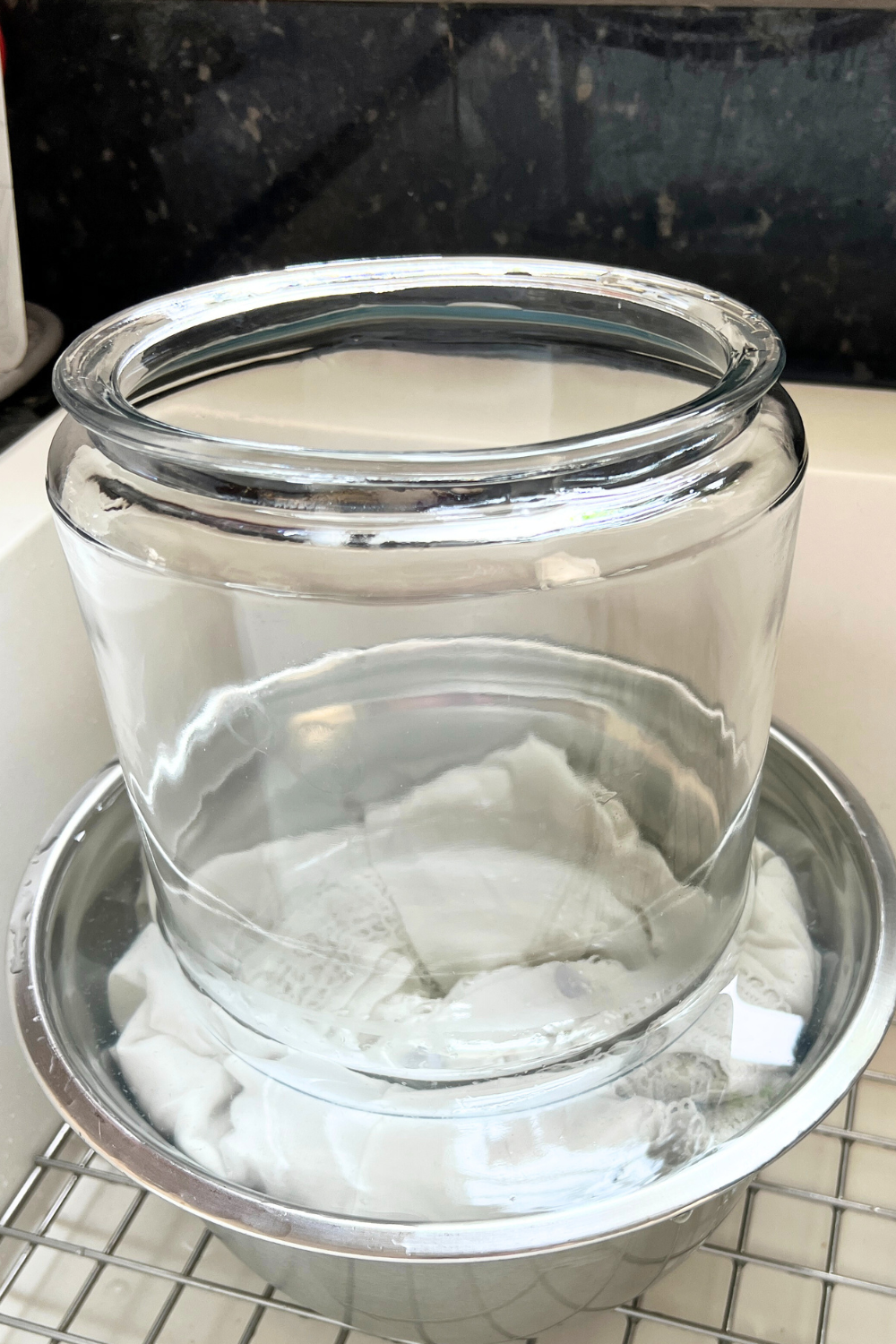 Natural Bleach Alternative to Brighten White Linens